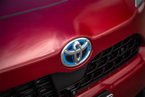 Toyota Yaris Cross Hybrid Review Urban Awd