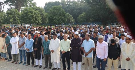 নিহত রাবি শিক্ষার্থী শাহরিয়ারের জানাজায় শিক্ষক শিক্ষার্থীদের ঢল