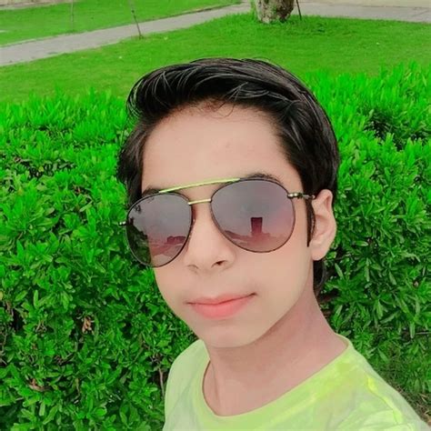Hamza Tariq Youtube