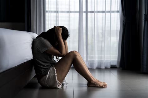 Am I A Female Sex Addict 8 Signs And Symptoms