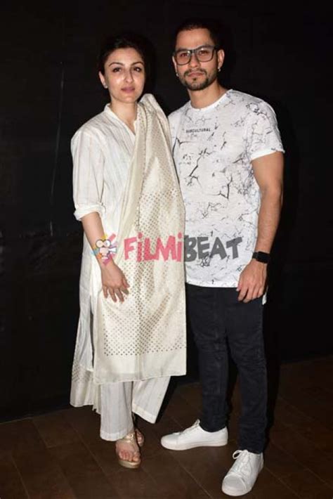 An Insignificant Man Premiere Show Photos Filmibeat