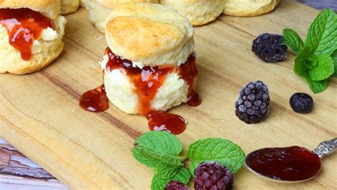Easy English Scones Quick Moist And Delicious Scones