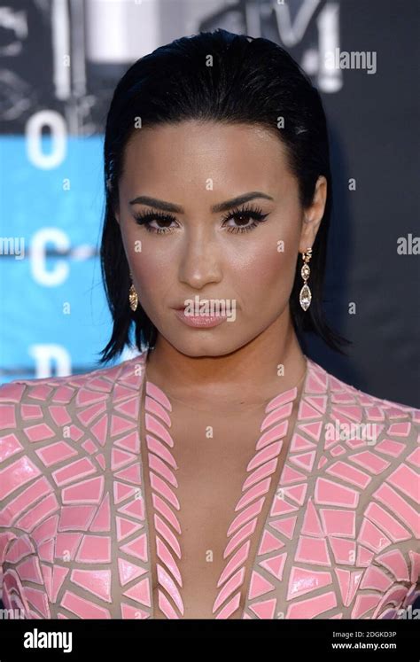 Chubby Short Hair Slag Telegraph