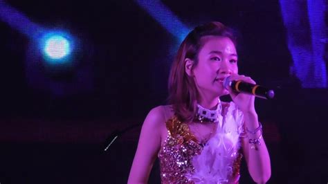 李佩芬 泪的小花 YouTube
