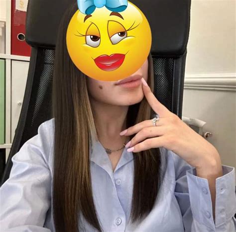 Alex Dobrescu Primele Imagini Cu O Domnișoară Misterioasă Cum Arată Tânăra Care I Ar Fi Sucit