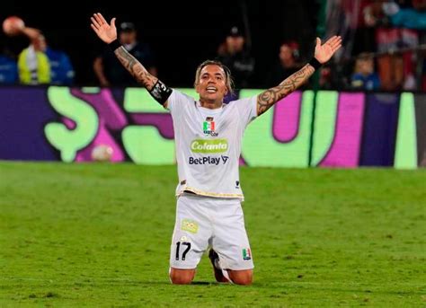Video Salud Así fue el curioso festejo de Dayro Moreno con El Arriero Herrera por su gol