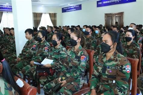 រដ្ឋលេខាធិការប្រចាំការ ក្រសួងការពារជាតិ អញ្ជើញសំណេះសំណាល នាឱកាសរំលឹកខួបអនុស្សាវរីយ៍លើកទី៤៤