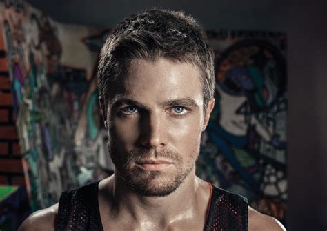 Arrow Fa Il Botto In Tv E Il Protagonista Stephen Amell è Già Un Sex Symbol