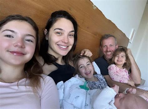 Gal Gadot Opens Up About Life Threatening Brain Clot During Pregnancy