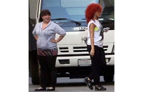 Rihanna Grabs A Girls Boob Girl Likes It Thejasminebrand