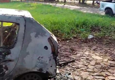 Carro que teria sido usado em chacina 4 mortes em Ponta Porã é