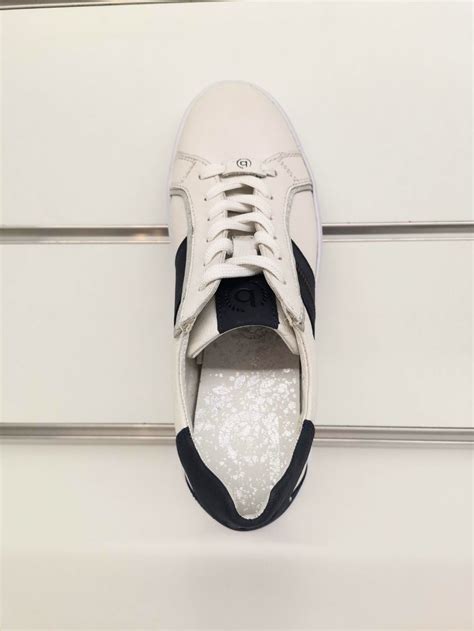 Odiniai Laisvalaikio Batai Bugatti Balti Mados Išparduotuvė