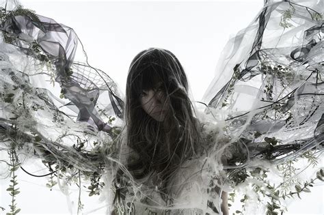 Aimer、tvアニメチェンソーマン第9話edテーマ「deep Down」配信スタート。ノンクレジットedムービーが公開。ミニ・アルバム