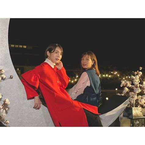 武田華奈さんのインスタグラム写真 武田華奈instagram「 さかっちと2人verを👠。 同じようなキメ顔風の写真の中にこらえ