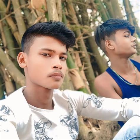 পরিবারের বড় রাজকুমার Aalmgiir471 On Threads