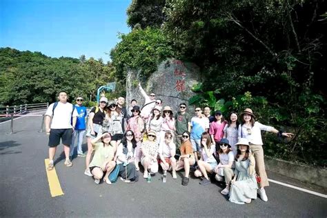 惟胜游学 沧海何曾断地脉请到天涯海角来 贵州惟胜道律师事务所 ViSen