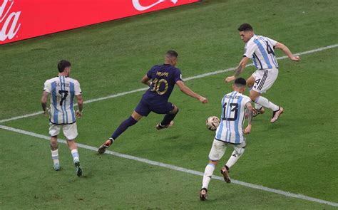 Le Plus Beau Match Que Jai Jamais Vu Le Monde Du Foot Abasourdi