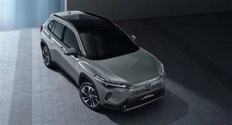 台灣改款「toyota神車休旅」來了10月發表！外觀內裝換新雙動力配置 Ettoday車雲 Ettoday新聞雲