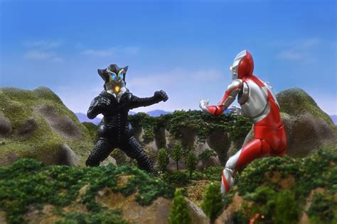 朱腹萬井守 On Twitter Rt Khgtnsmn1kkskin ウルトラアーツ ちいさな巨大特撮 トマト空想写真館