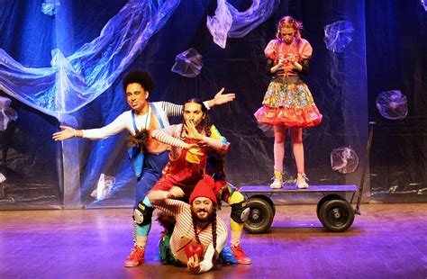 Adivinha o que é musical inspirado no MPB4 tem apresentações