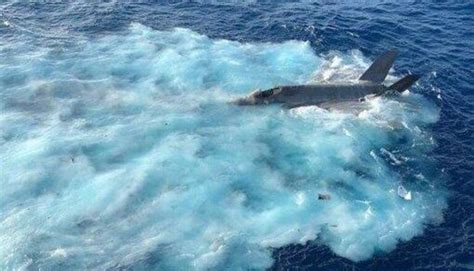 美軍最強戰機之一的f 35b“頭砸地”！ 通時事 香港中通社