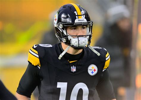 Steelers Set To Release Quarterback Mitch Trubisky