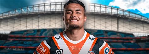 Nrl 2024 Sydney Roosters Spencer Leniu Nrl Signings Jared Waerea