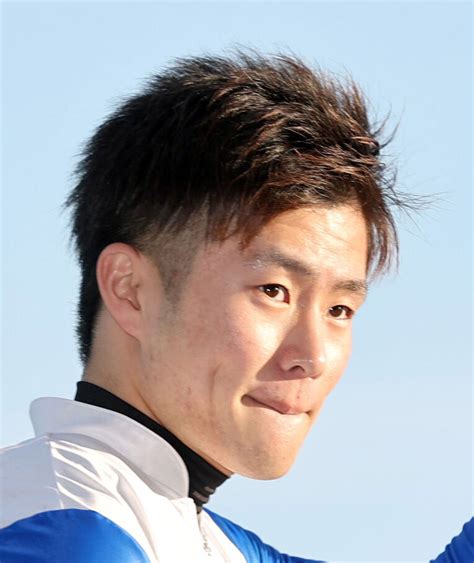 阪神4rで落馬した西村淳也騎手は頭部・首の負傷 病院で検査後に中京競馬場へ移動 スポーツ報知