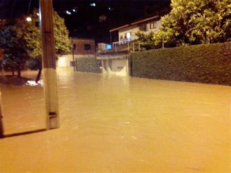 Temporal Provoca Novos Alagamentos Em Muriaé