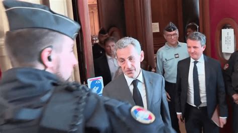 Nicolas Sarkozy condamné à trois ans de prison dont un an ferme pour l