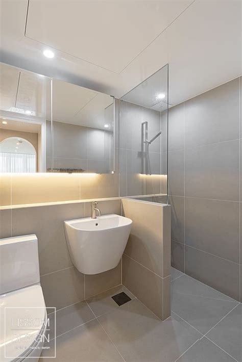 화장실에 있는 Hjosee님의 핀 작은 화장실 디자인 욕실 타일 디자인 작은 욕실 디자인