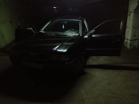 Первая фотосессия в жизни — Audi 80 B4 2 л 1992 года фотография