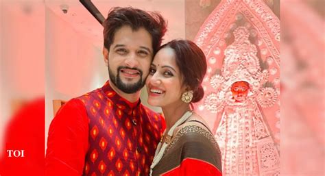 Neel Bhattacharya Puts Troubled Marriage Rumours To Rest By Posting A