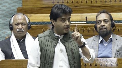Tmcs Banerjee Apologises For Remarks On Minister Scindia Latest News