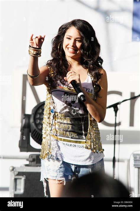 Jasmine V Performing As The Opening Act At A Concert Sponsored By