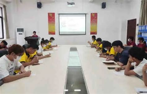 计算机学院学生党支部召开计算机学院党务团支书会议 广东工商职业技术大学