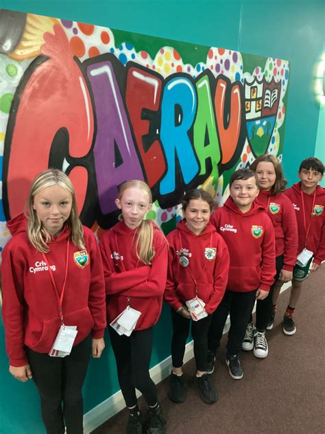 Criw Cymraeg Caerau Primary School
