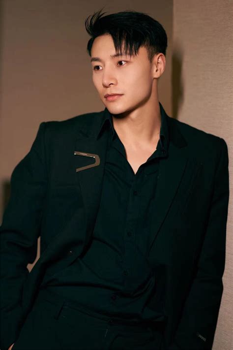 上海主持人上海主播配音上海活动主持人公司上海电视台主持人 更多优秀主持人关注哈雷星光