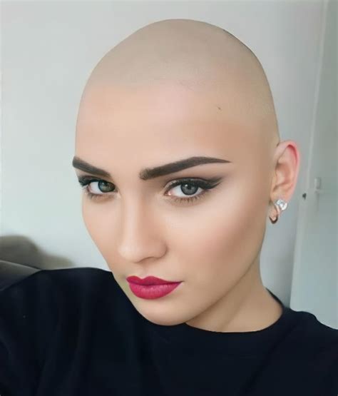 Pin By Olaf H On Glatze Pixie Cut Bald Women Bald Girl Bald Head