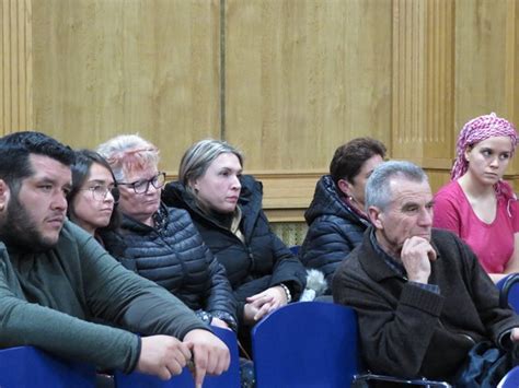 A corporación aproba por unanimidade unha moción de apoio a reapertura
