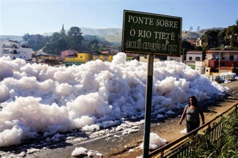 No Dia do Tietê rio tem mancha de poluição de 130 km Revista