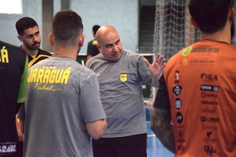 Efetivado Técnico Xande Assina Contrato Com O Jaraguá Futsal Até O Fim