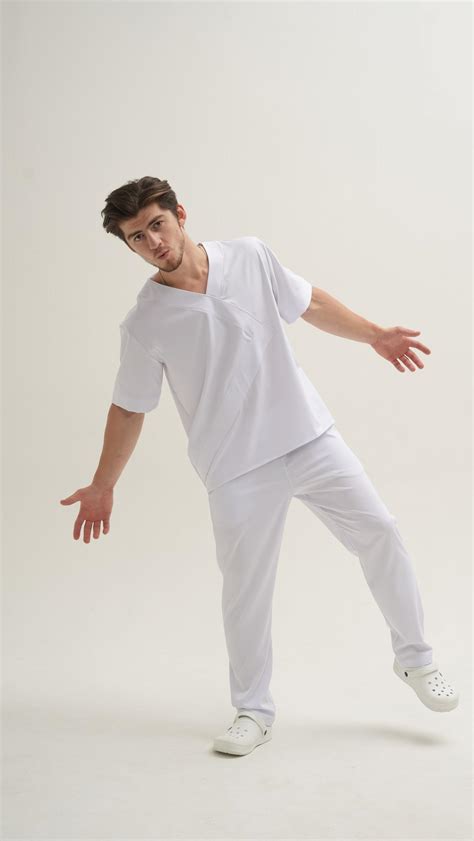 СТОМАТОЛОГ МОСКВА Я просто чилловый парень🙂 Instagram