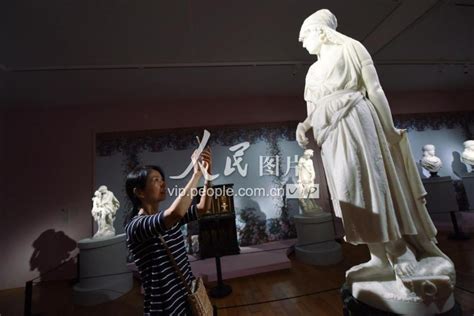 国内首个欧洲艺术馆落户杭州 市民可近距离感受欧洲艺术精品 人民图片网