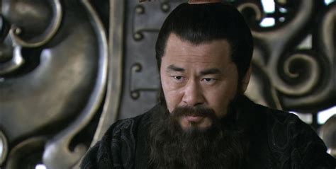 4岁就能让梨的孔融却被曹操所杀，孔融：曹操你耍阴谋郗虑孔融曹操新浪新闻