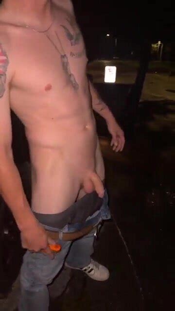 Drunk Guy Pissing Video 9 Drunk Guy Pissing Video 9