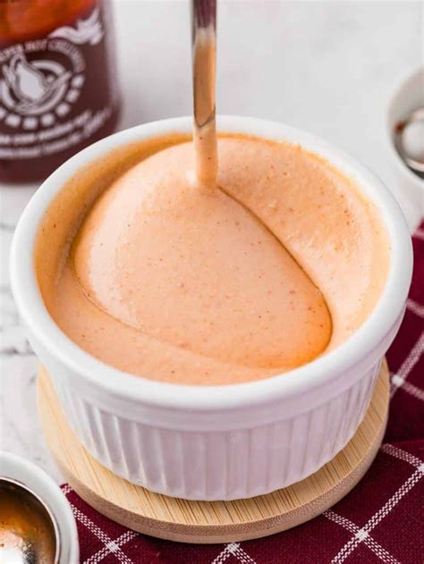 3 Minute Dynamite Sauce Japanese Spicy Mayo For Sushi The Fruity Jem