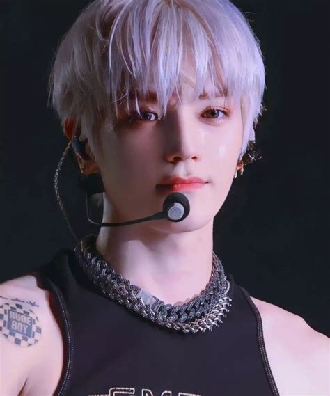 Pin By Daheli Hdez On N C T Nct Taeyong Taeyong Nct Yuta