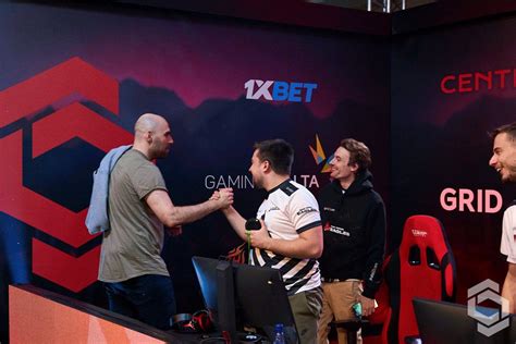 Honoris On Twitter Rt Borodasla Imagine G5taz Crashing Into Your