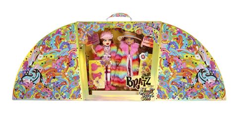 Bratz Will Release ‘two Pack Of The First Ever Fashion Doll Same Sex